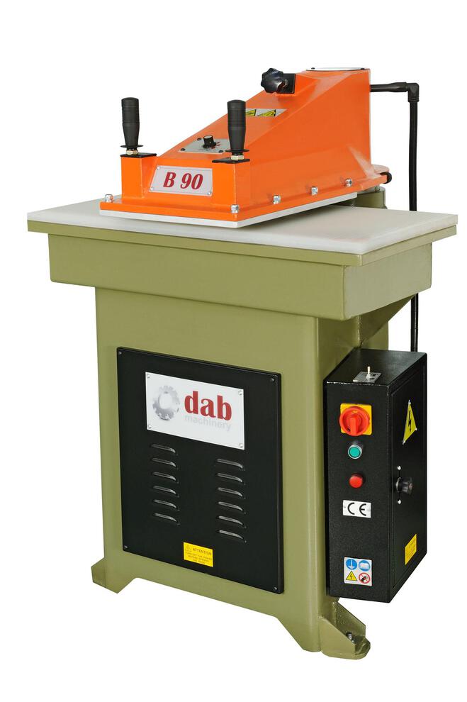 Presse de découpe - B90 B110 B120 - OMAC - Découpe cuir :: Maugin SAS